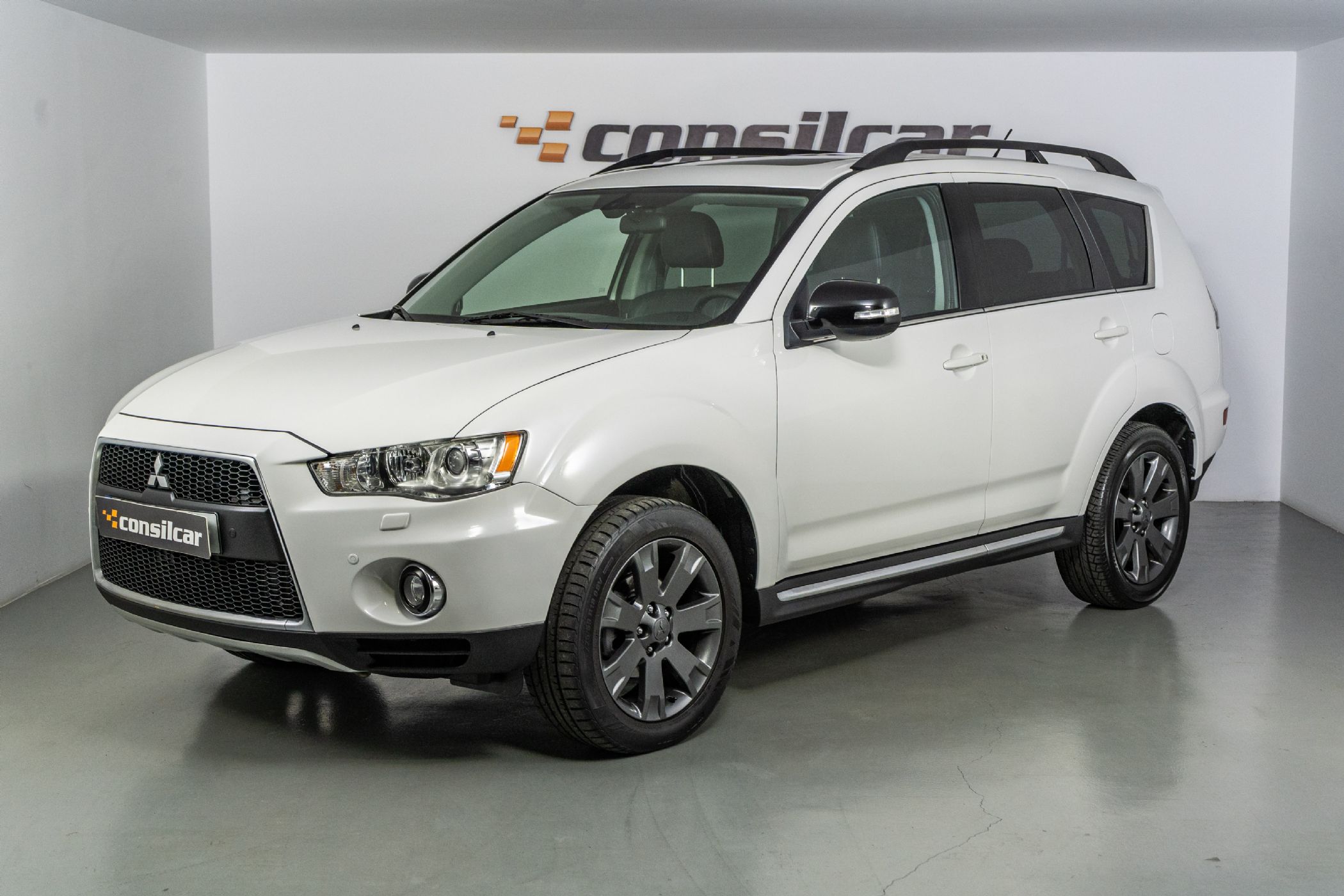 Mitsubishi Outlander 2.2DI-D M6 Intense Navi 7Lug - Usado para venda em ...