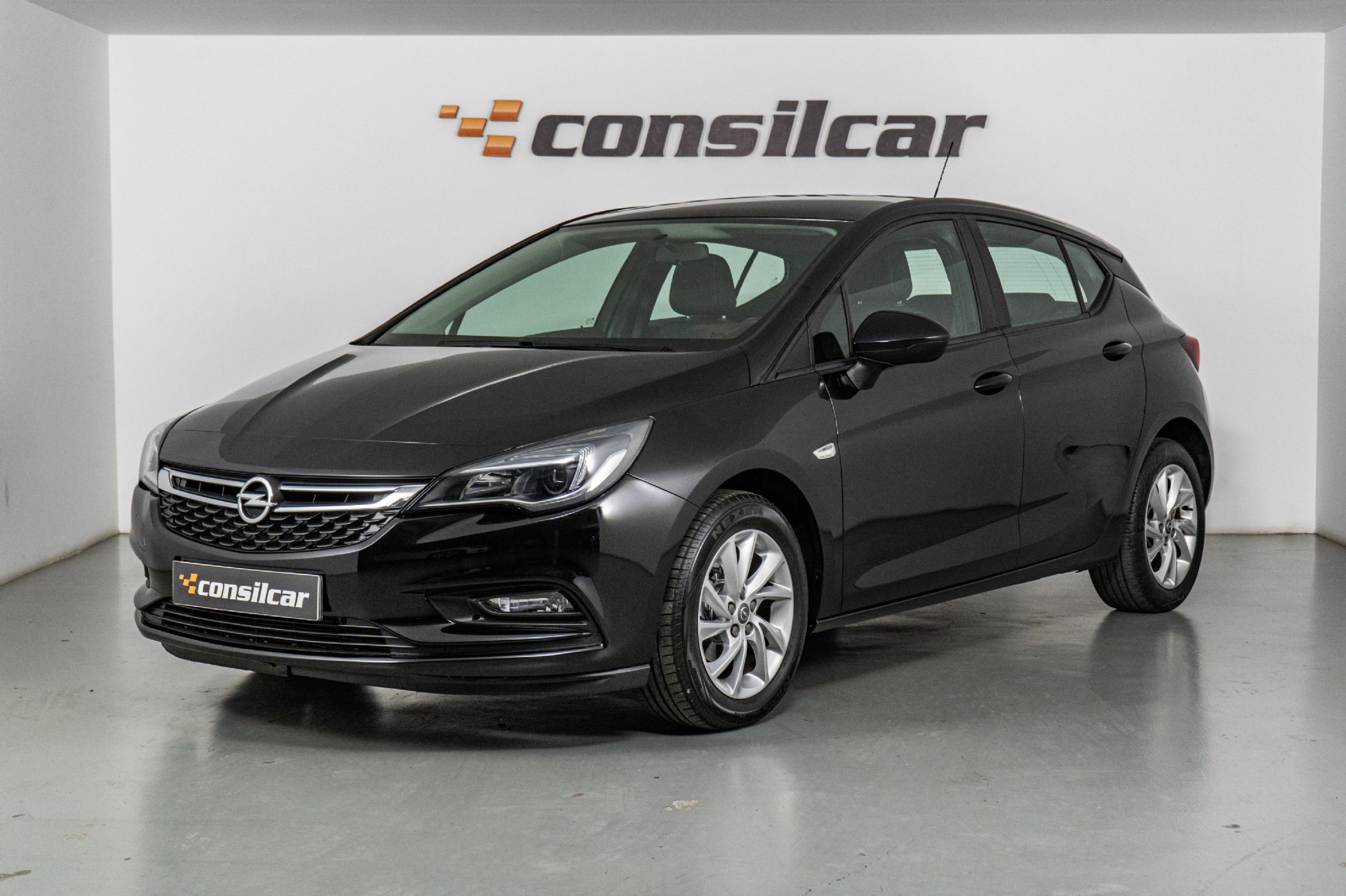 Opel Astra 1.0 Innovation S/S - Usado para venda em Sintra, Lisboa