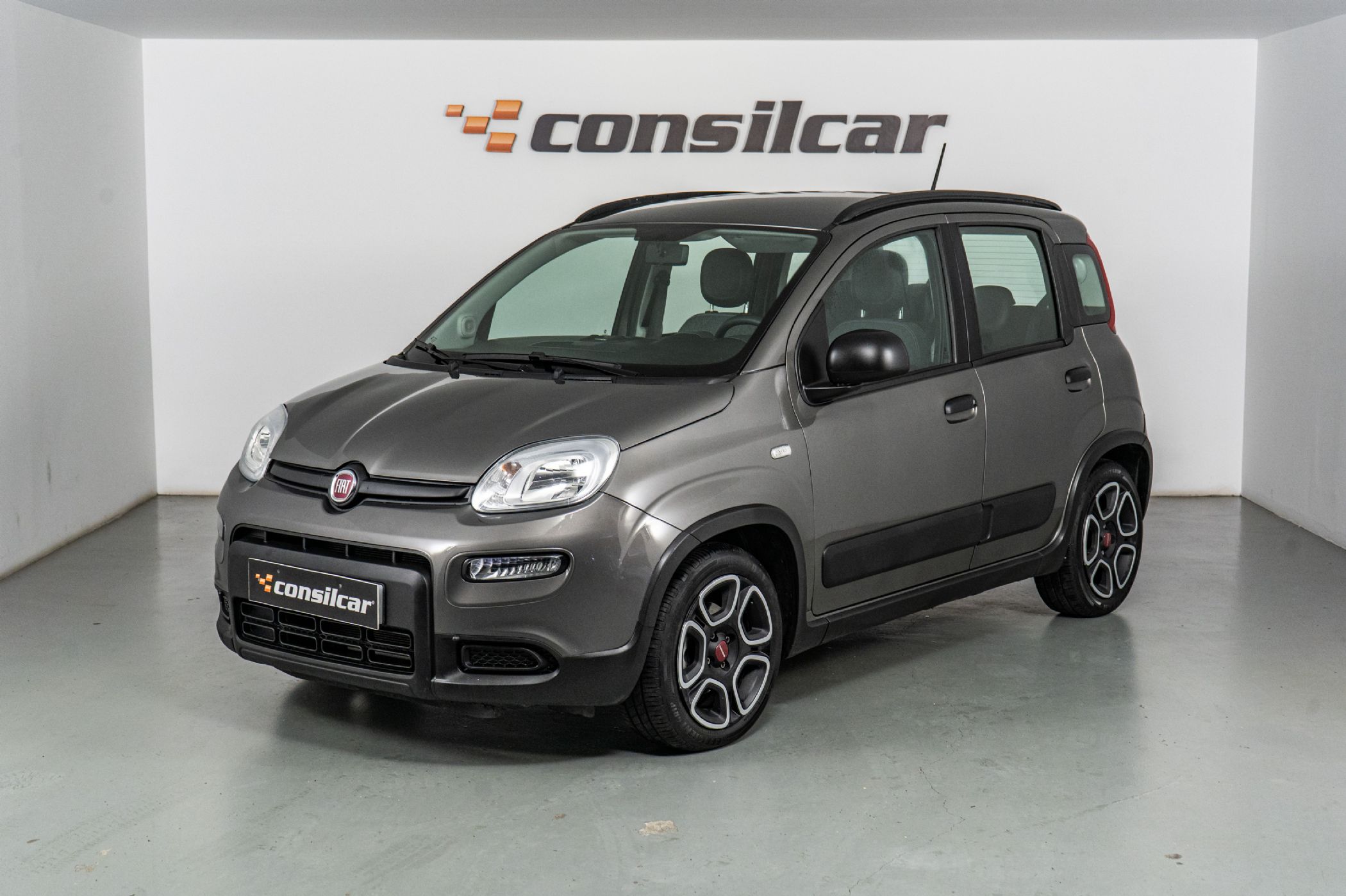 Fiat Panda 1.0 Mild Hybrid - Usado para venda em Sintra, Lisboa
