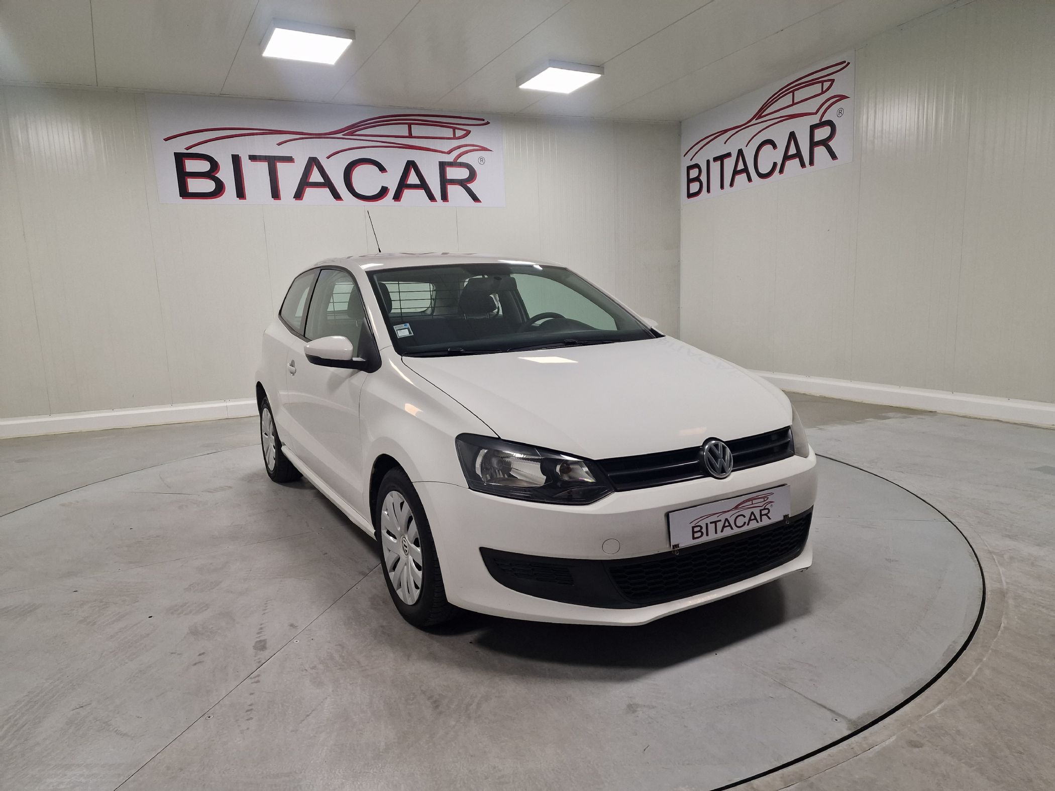 Volkswagen Polo VAN TDI - Usado para venda em Paredes, Porto