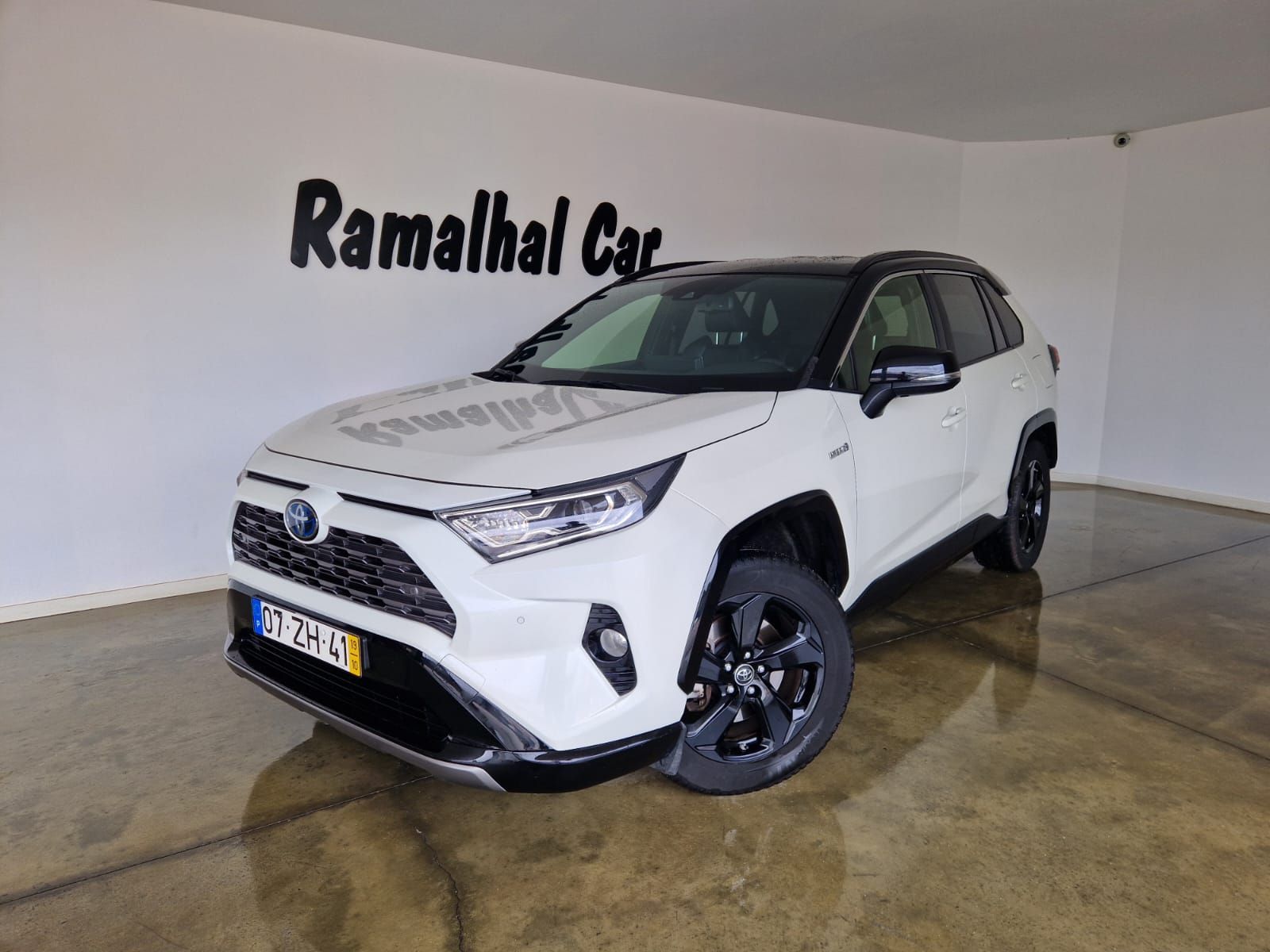 Toyota RAV4 2.5 HDF Square Collection - Usado para venda em Torres ...