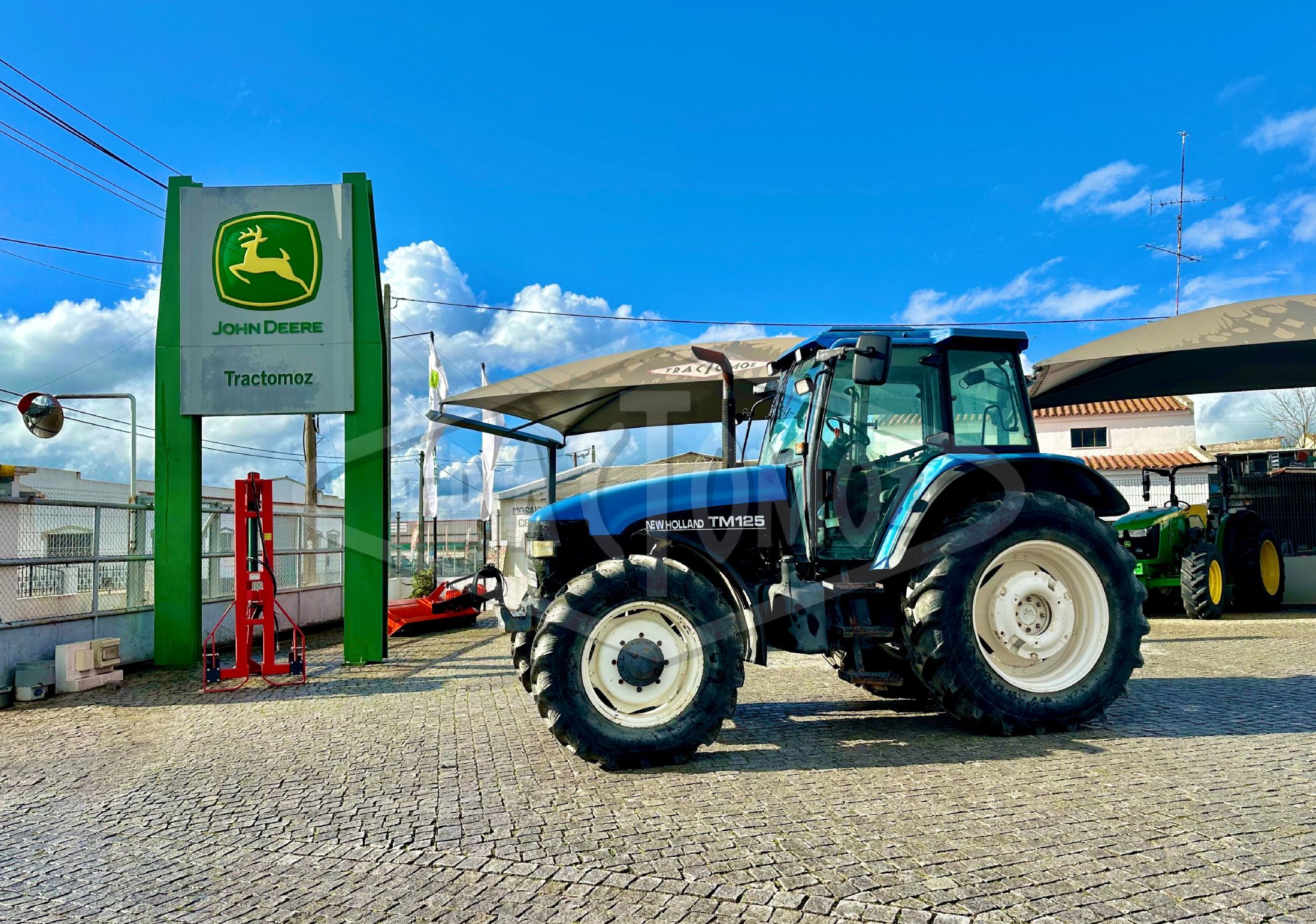 New Holland TM125 - Usado para venda em Estremoz
