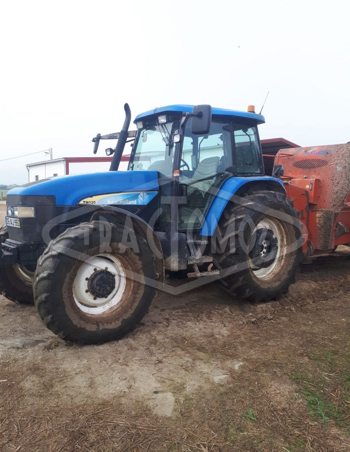 New Holland TM 120 - Usado para venda em Estremoz
