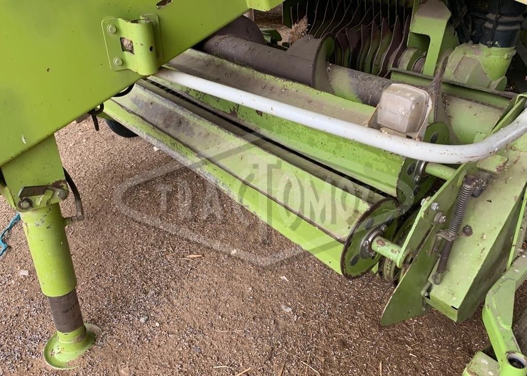 Claas Enfardadeira QUADRANT 2100 - Usado para venda em Estremoz