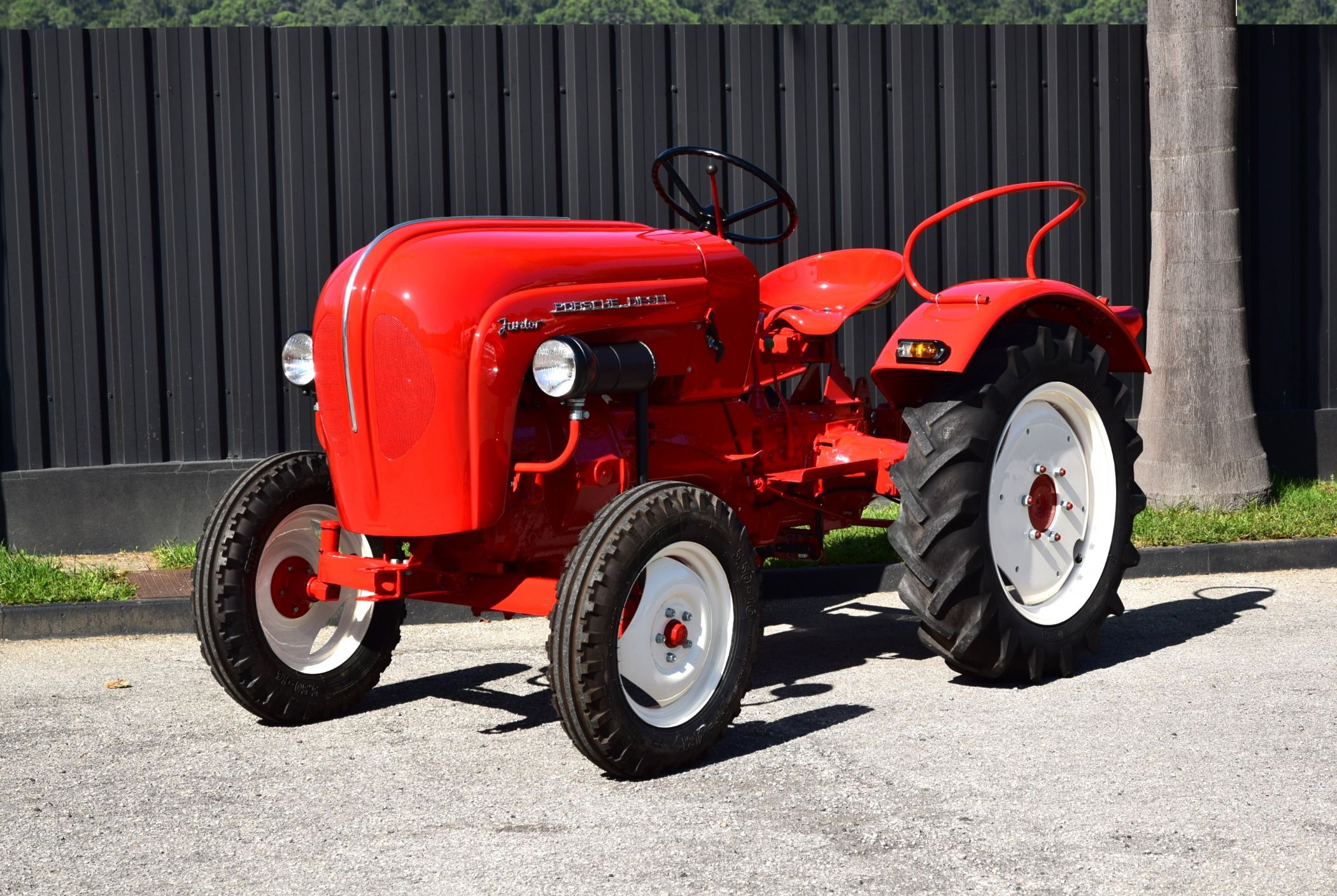 Porsche Trator 133 Diesel Junior - Usado para venda em Leiria, Leiria