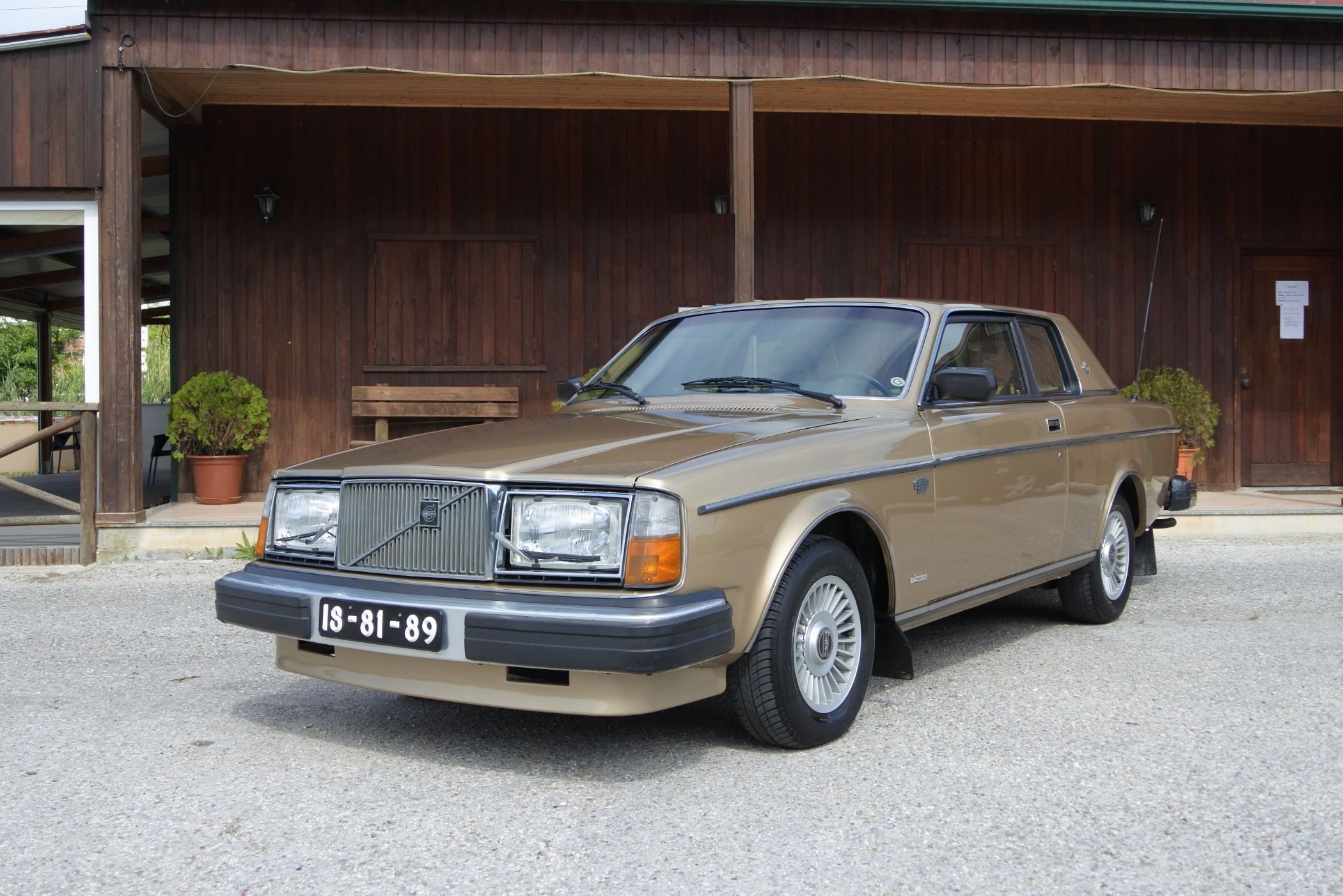 Volvo Outro 262 C BERTONE - Usado para venda em Leiria, Leiria