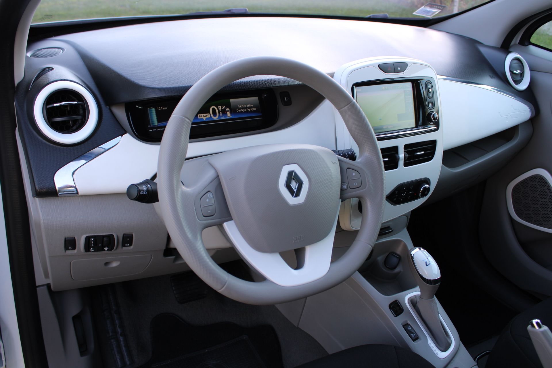 Renault Zoe Life 40 - Usado para venda em Odivelas e Lisboa